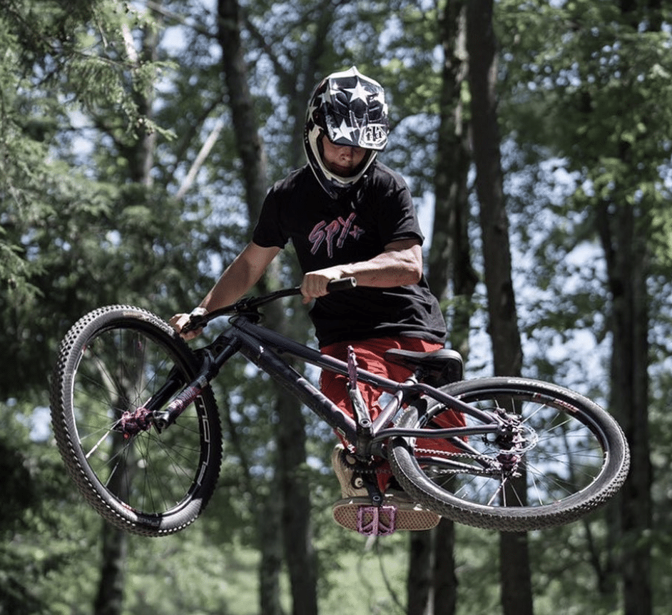 DERECK "BUBBA" GRAHAM – Mutt Society